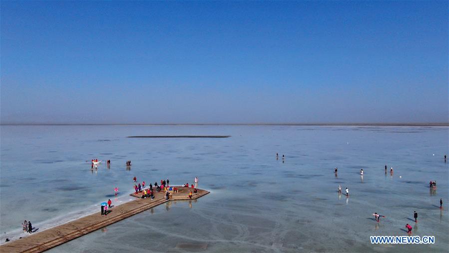 View of Caka Salt Lake in northwest China's Qinghai-China Story